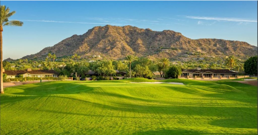 The Rebirth of Iconic Mountain Shadows | New England dot Golf